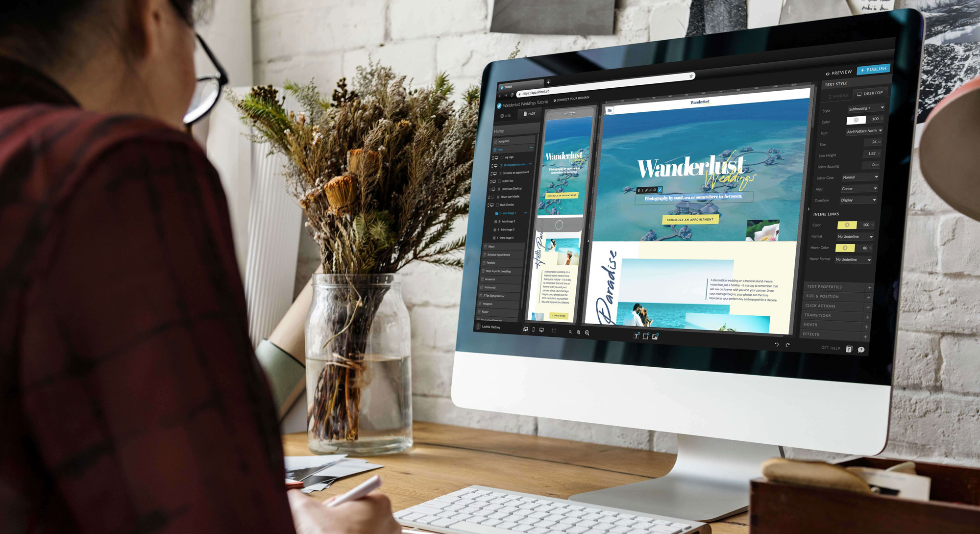 How does Showit work?